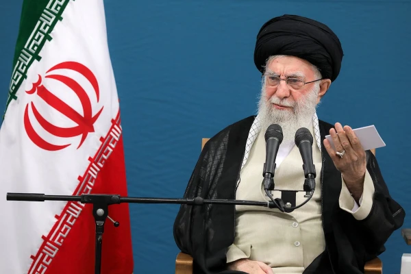 Iranian leader Khamenei pressured to negotiate with US amid fears war ...