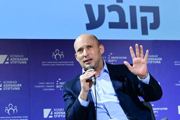 Former Israeli PM Bennett adds two US advisors to campaign team ...